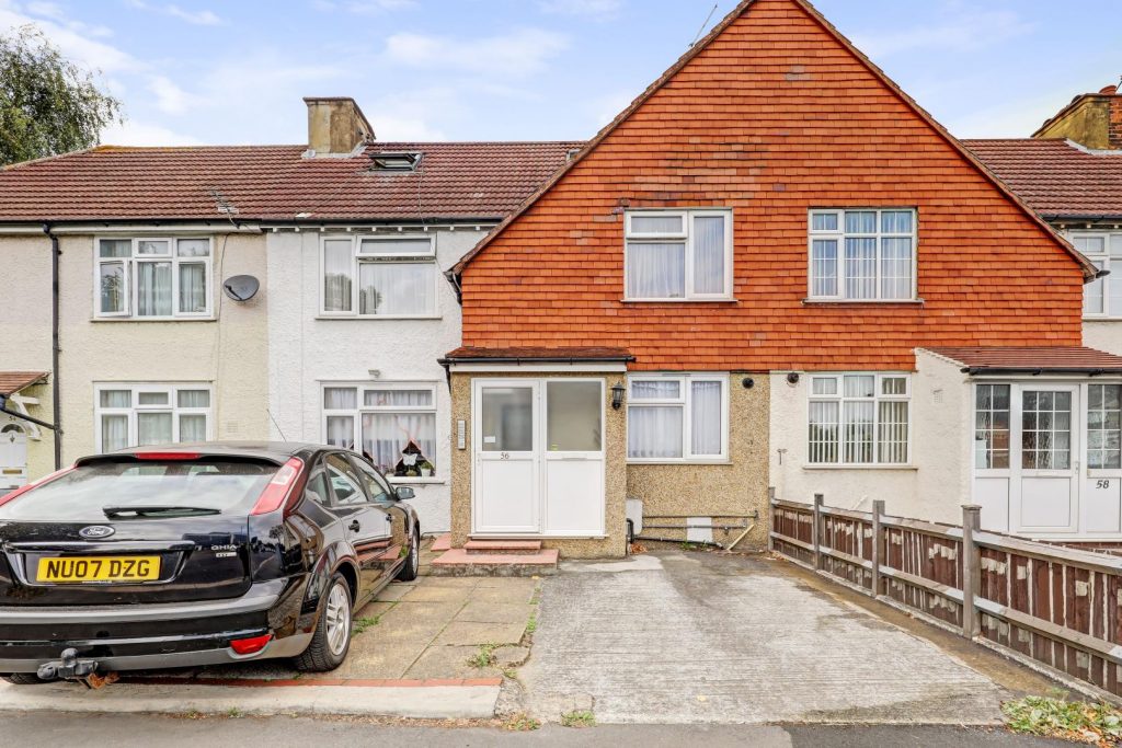 Popes Lane, London W5 - Dendrow